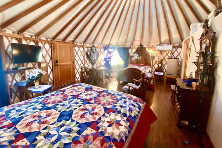 7 Unique Yurts in Oregon to Unwind and Enjoy | All About Glamping