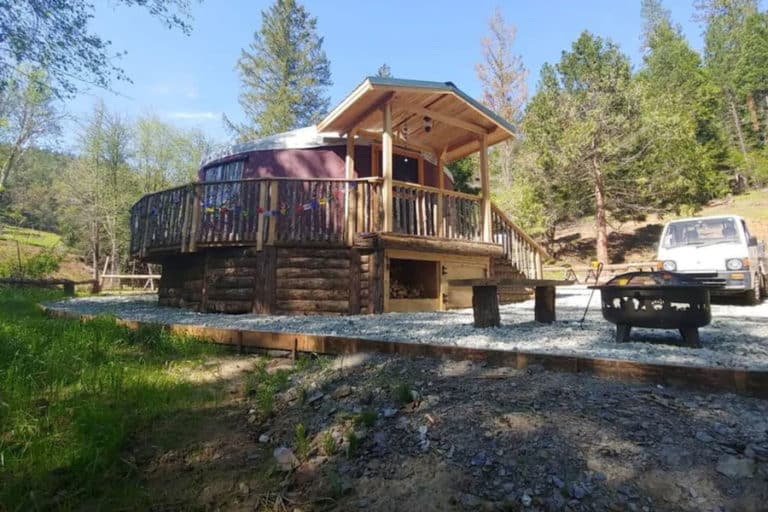 7 Unique Yurts in Oregon to Unwind and Enjoy | All About Glamping