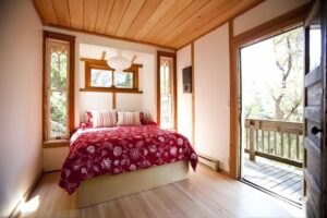 14 Unique Cottages & Cabins on Salt Spring Island BC to Love