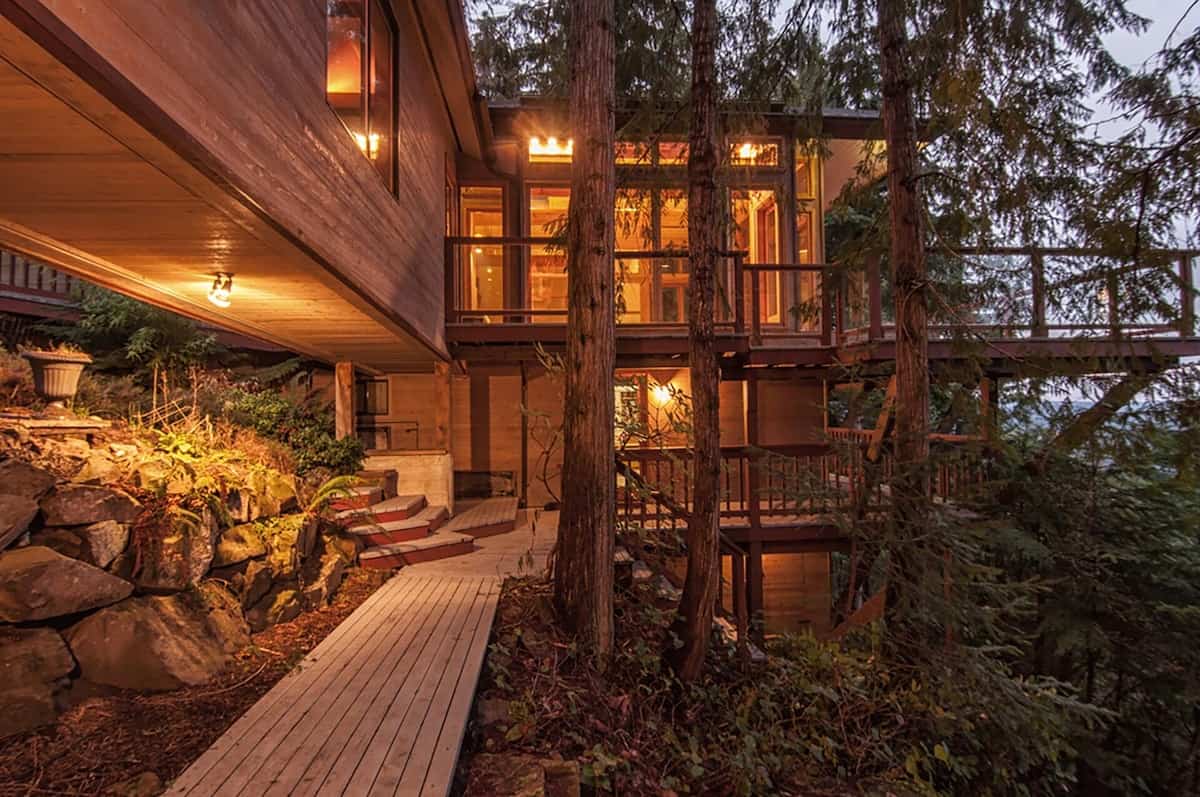 14 Unique Cottages & Cabins on Salt Spring Island BC to Love